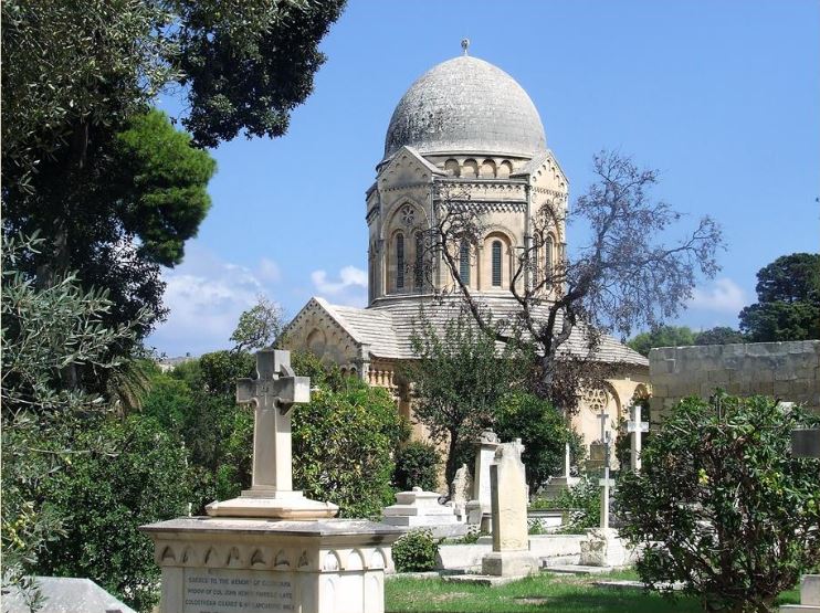 Tour of Ta' Braxia Cemetery - Kamra tal-Periti